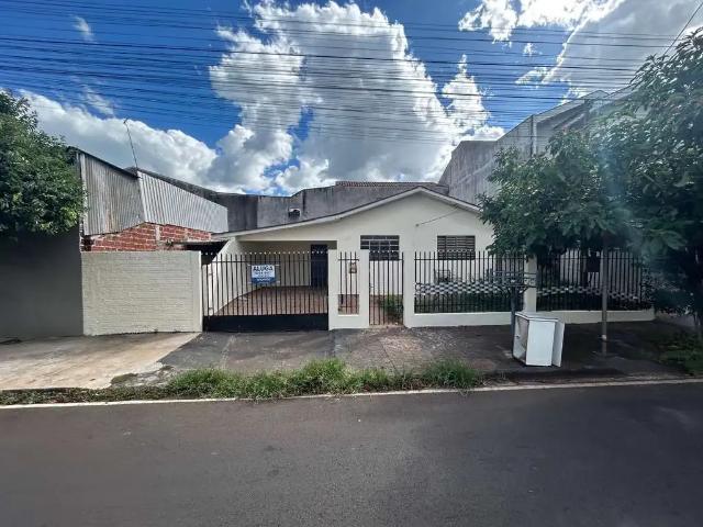 Casa / Sobrado para Locação em Sarandi/PR Jardim Independência 3 Quartos