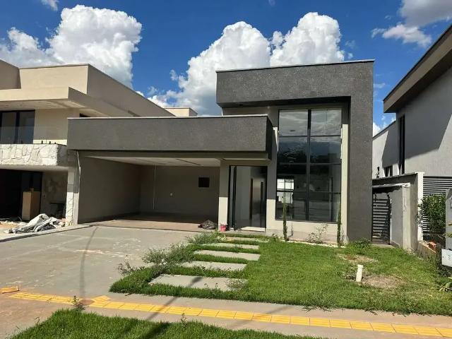 Casa / Sobrado para Locação em Senador Canedo/GO Residencial Condomínio Jardim Veneza 3 Quartos