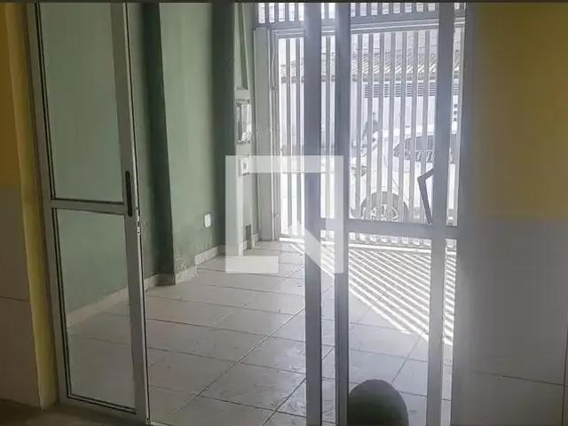 Casa / Sobrado para Locação em Suzano/SP Caxangá 2 Quartos