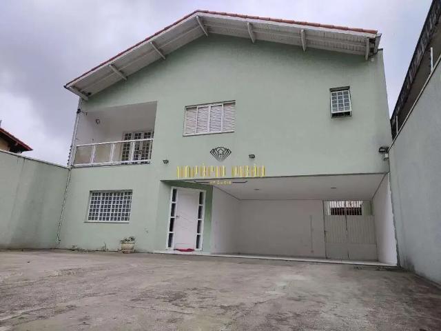 Casa / Sobrado para Locação em Suzano/SP Jardim Realce 5 Quartos