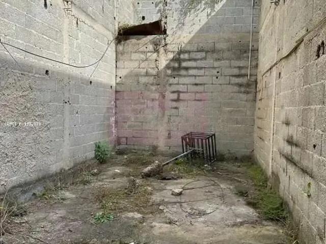 Casa / Sobrado para Locação em Suzano/SP Jardim São Luís 1 Quartos