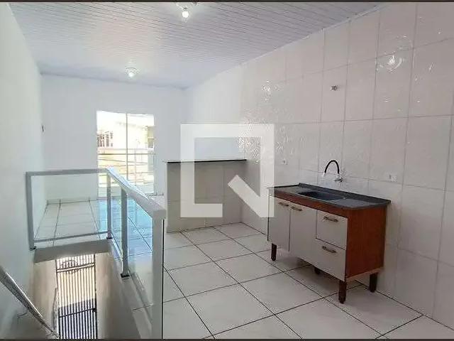 Casa / Sobrado para Locação em Suzano/SP Vila Maluf 2 Quartos
