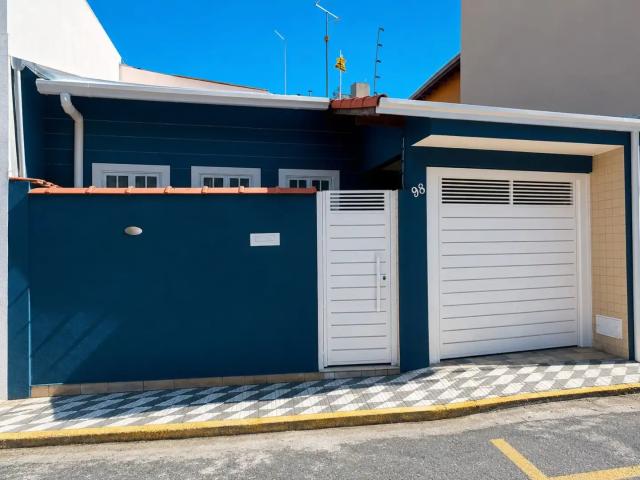 Casa / Sobrado para Locação em Pouso Alegre/MG Centro 2 Quartos