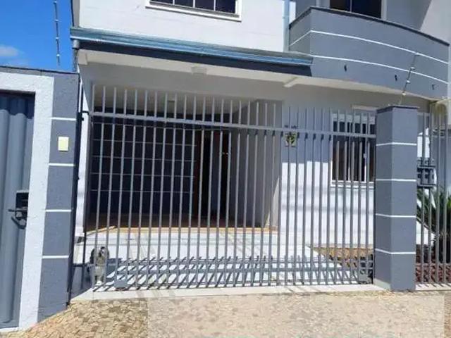Casa / Sobrado para Locação em Ponta Grossa/PR Colônia Dona LuÍza 3 Quartos