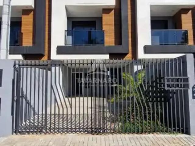 Casa / Sobrado para Locação em Ponta Grossa/PR Colônia Dona LuÍza 3 Quartos