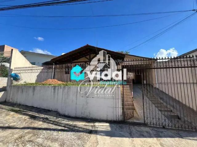 Casa / Sobrado para Locação em Ponta Grossa/PR Contorno 3 Quartos