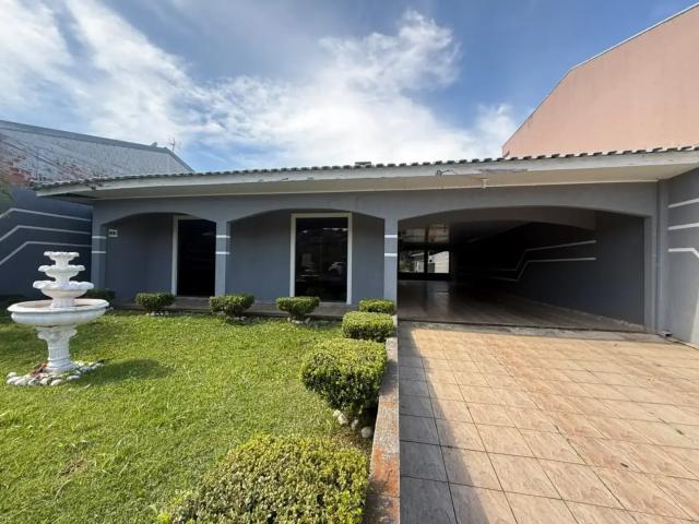 Casa / Sobrado para Locação em Ponta Grossa/PR Contorno 3 Quartos