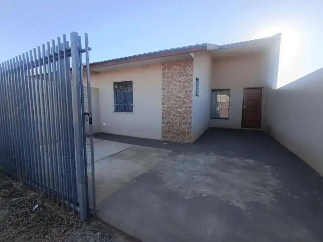 Casa / Sobrado para Locação em Ponta Grossa/PR Contorno 2 Quartos