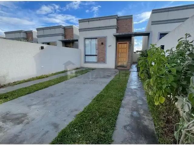 Casa / Sobrado para Locação em Ponta Grossa/PR Cará cará 2 Quartos