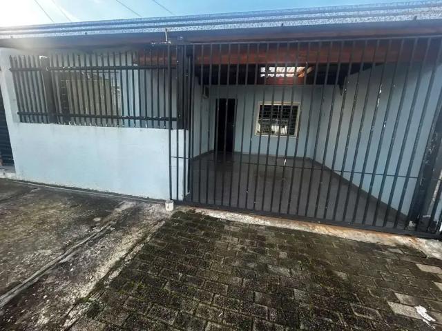 Casa / Sobrado para Locação em Ponta Grossa/PR Cará cará 2 Quartos