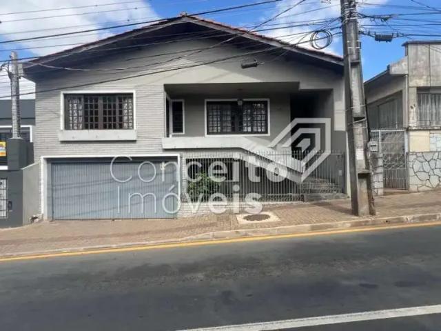 Casa / Sobrado para Locação em Ponta Grossa/PR Centro 3 Quartos