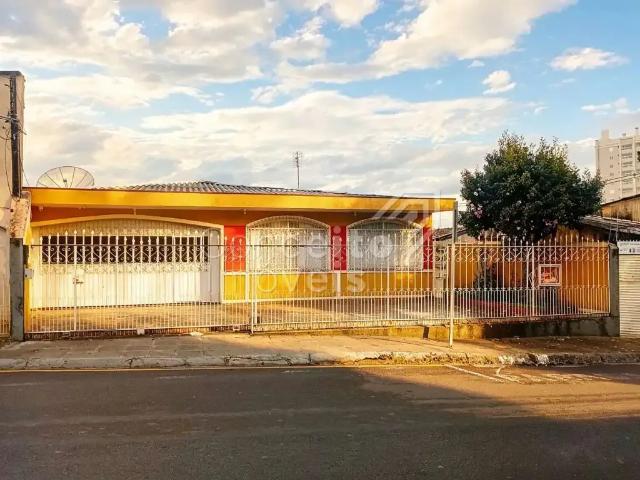 Casa / Sobrado para Locação em Ponta Grossa/PR Centro 3 Quartos