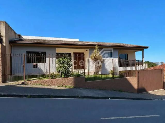 Casa / Sobrado para Locação em Ponta Grossa/PR Centro 3 Quartos