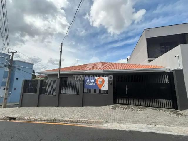 Casa / Sobrado para Locação em Ponta Grossa/PR Centro 3 Quartos