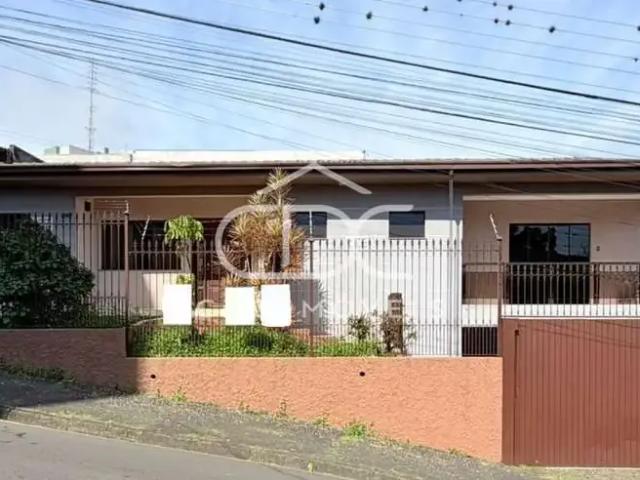 Casa / Sobrado para Locação em Ponta Grossa/PR Centro 3 Quartos