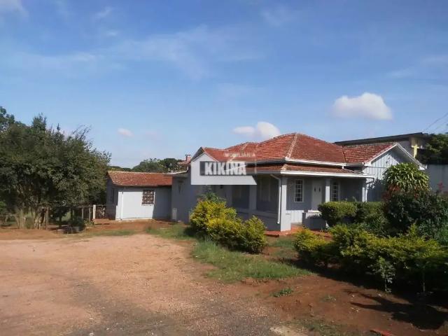 Casa / Sobrado para Locação em Ponta Grossa/PR Chapada 3 Quartos
