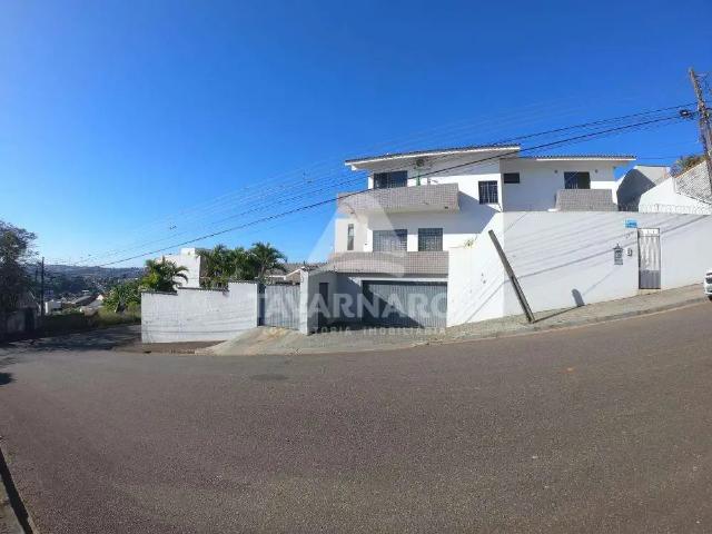 Casa / Sobrado para Locação em Ponta Grossa/PR Estrela 4 Quartos