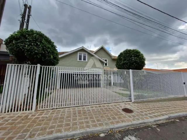 Casa / Sobrado para Locação em Ponta Grossa/PR Estrela 4 Quartos