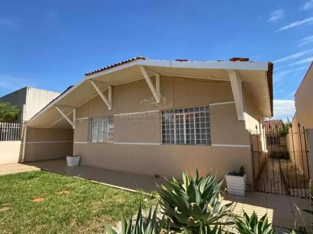 Casa / Sobrado para Locação em Ponta Grossa/PR Estrela 3 Quartos