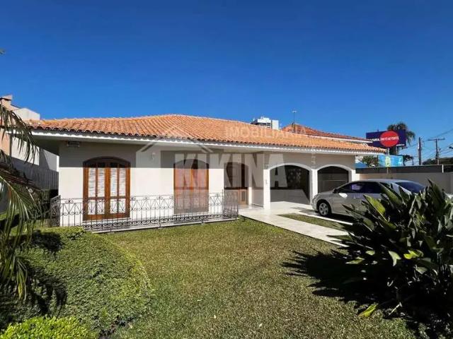 Casa / Sobrado para Locação em Ponta Grossa/PR Estrela 3 Quartos