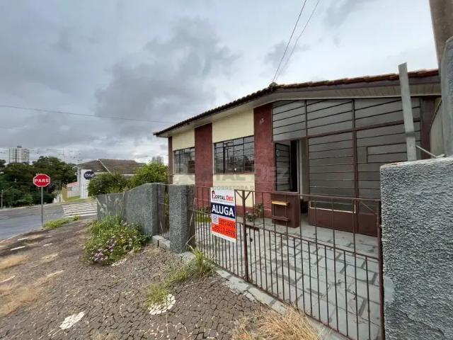 Casa / Sobrado para Locação em Ponta Grossa/PR Estrela 3 Quartos