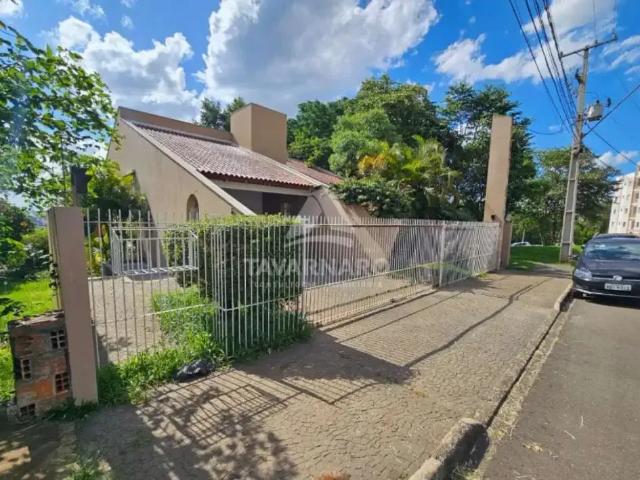 Casa / Sobrado para Locação em Ponta Grossa/PR Estrela 3 Quartos