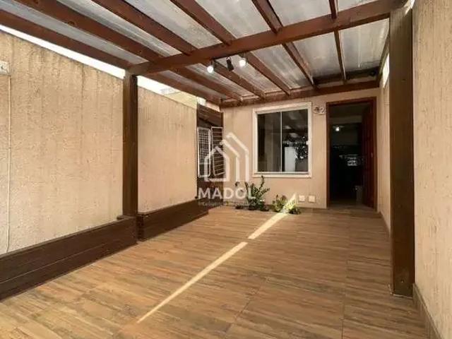 Casa / Sobrado para Locação em Ponta Grossa/PR Jardim Carvalho 2 Quartos