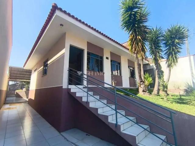Casa / Sobrado para Locação em Ponta Grossa/PR Jardim Carvalho 3 Quartos