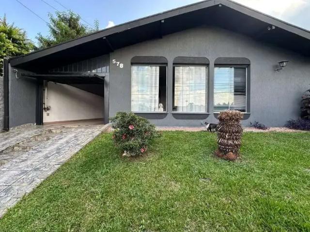 Casa / Sobrado para Locação em Ponta Grossa/PR Oficinas 3 Quartos