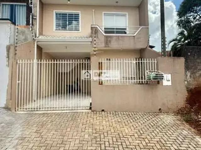 Casa / Sobrado para Locação em Ponta Grossa/PR Oficinas 3 Quartos