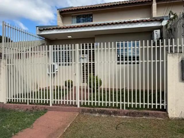 Casa / Sobrado para Locação em Ponta Grossa/PR Oficinas 3 Quartos
