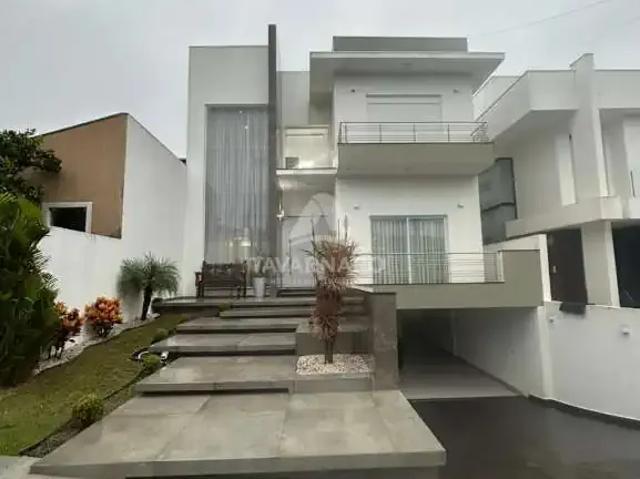 Casa / Sobrado para Locação em Ponta Grossa/PR Oficinas 4 Quartos