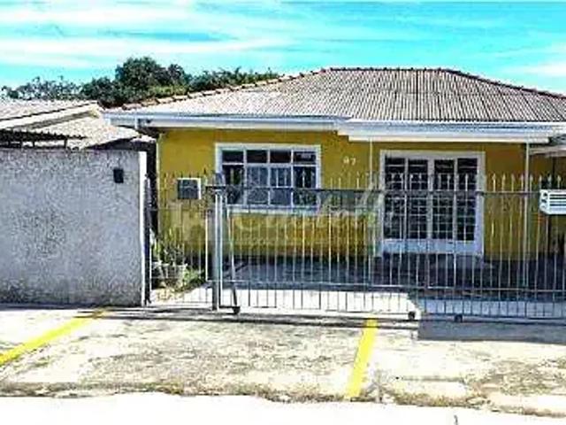 Casa / Sobrado para Locação em Ponta Grossa/PR Olarias 2 Quartos