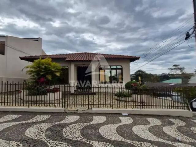 Casa / Sobrado para Locação em Ponta Grossa/PR Olarias 3 Quartos