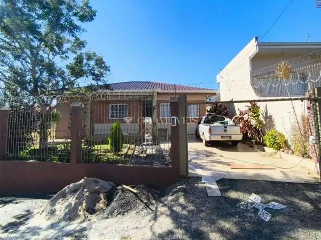 Casa / Sobrado para Locação em Ponta Grossa/PR Orfãs 3 Quartos