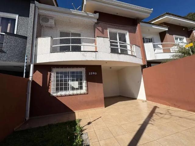 Casa / Sobrado para Locação em Ponta Grossa/PR Neves 3 Quartos