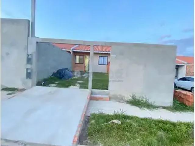 Casa / Sobrado para Locação em Ponta Grossa/PR Núcleo Santa Luzia 2 Quartos