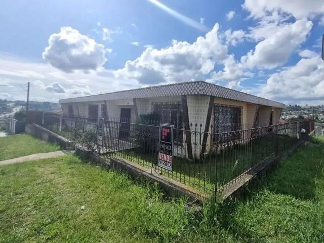 Casa / Sobrado para Locação em Ponta Grossa/PR Ronda 4 Quartos