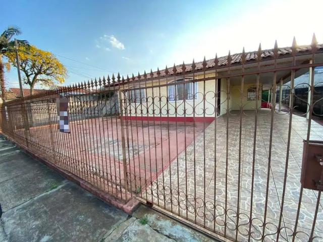 Casa / Sobrado para Locação em Ponta Grossa/PR Uvaranas 3 Quartos