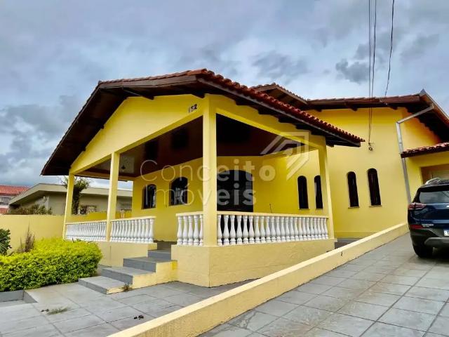 Casa / Sobrado para Locação em Ponta Grossa/PR Uvaranas 3 Quartos