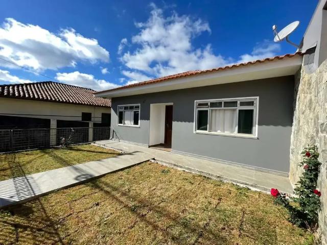 Casa / Sobrado para Locação em Ponta Grossa/PR Uvaranas 3 Quartos