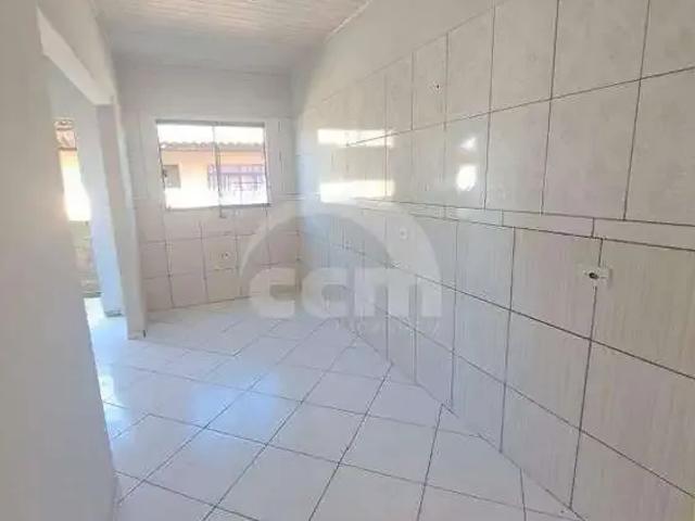Casa / Sobrado para Locação em Ponta Grossa/PR Uvaranas 2 Quartos