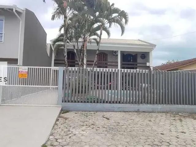Casa / Sobrado para Locação em Pontal do Paraná/PR Balneário Itapuã 5 Quartos