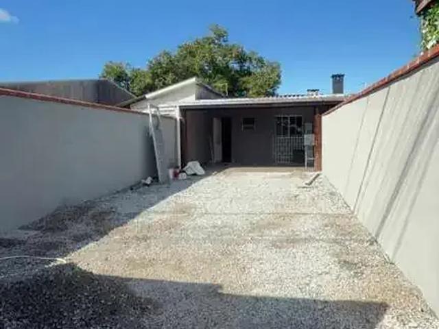 Casa / Sobrado para Locação em Pontal do Paraná/PR Ipanema 2 Quartos