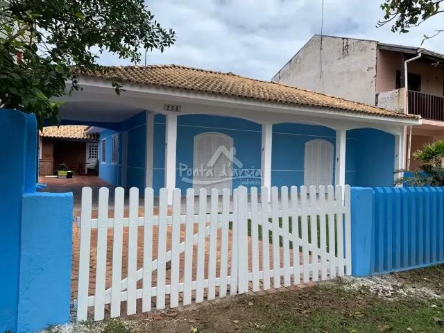 Casa / Sobrado para Locação em Pontal do Paraná/PR Pontal do Sul 3 Quartos
