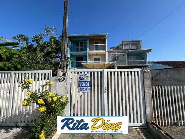 Casa / Sobrado para Locação em Pontal do Paraná/PR Pontal do Sul 4 Quartos