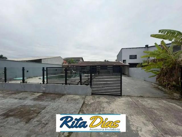 Casa / Sobrado para Locação em Pontal do Paraná/PR Praia de Leste 3 Quartos
