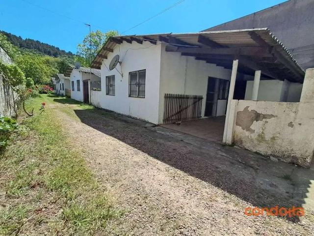 Casa / Sobrado para Locação em Porto Alegre/RS Cavalhada 2 Quartos