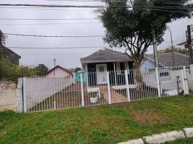 Casa / Sobrado para Locação em Porto Alegre/RS Cavalhada 2 Quartos
