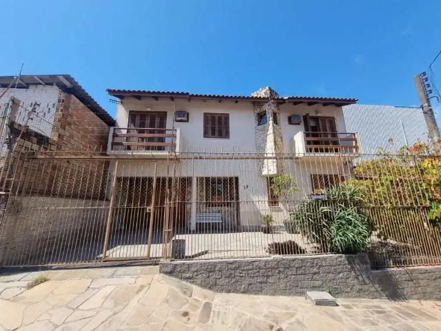 Casa / Sobrado para Locação em Porto Alegre/RS Cavalhada 4 Quartos